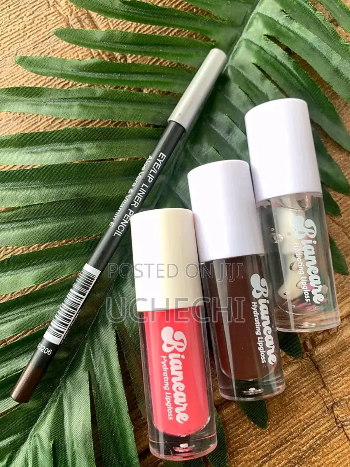 Lipgloss Vendor in Port-Harcourt - Make-Up, Uchechi Nwoka | Jiji.ng