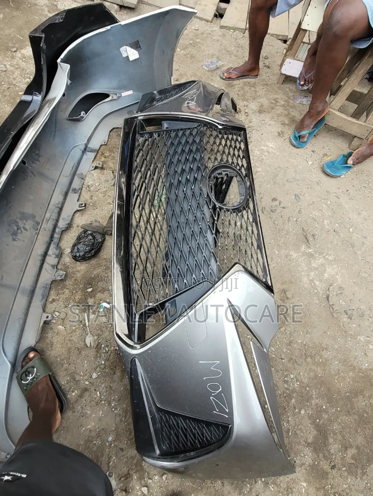 Front Bumper Gs 350 2018 in Mushin - Vehicle Parts & Accessories ...
