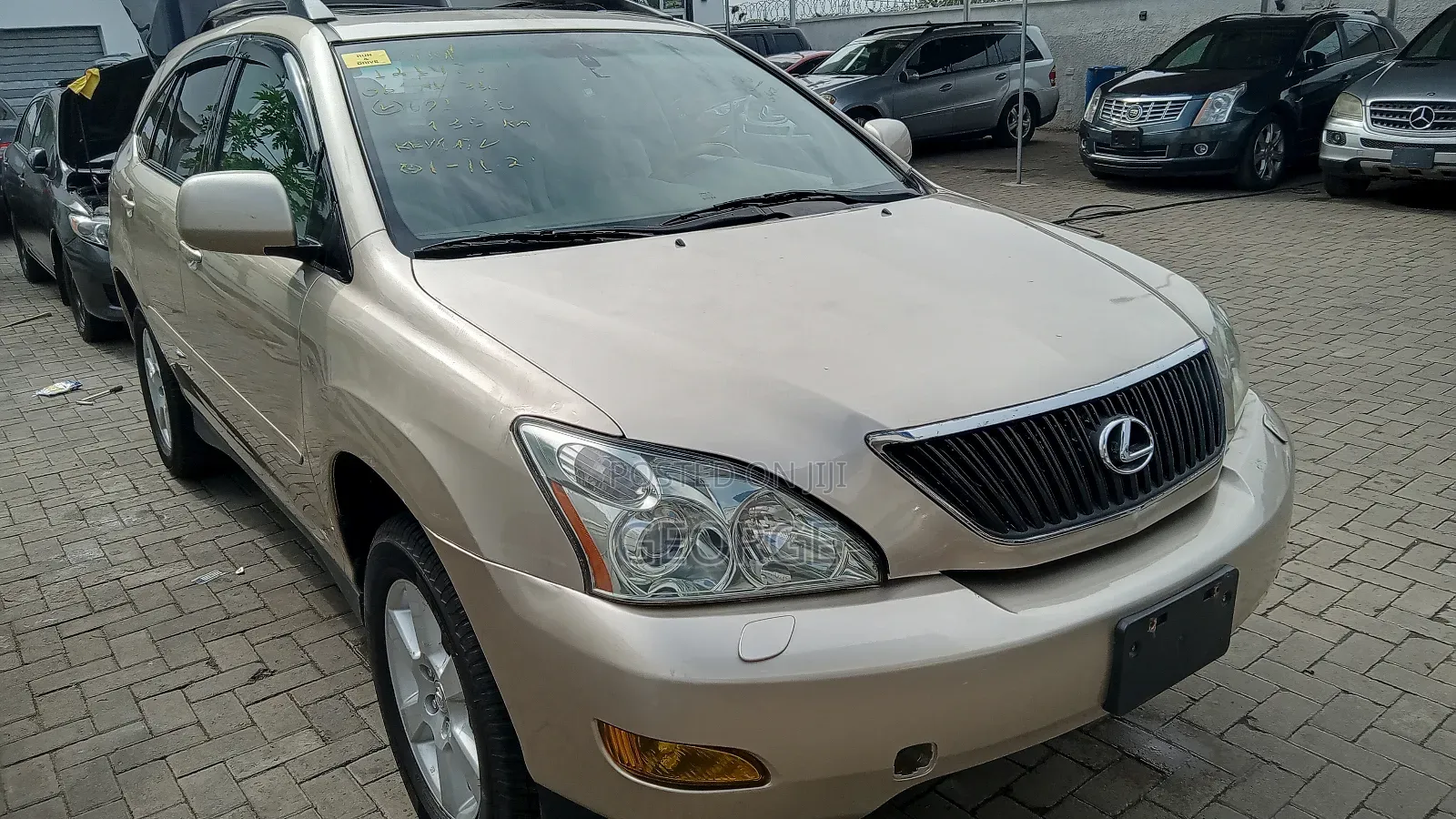 Lexus RX 330 AWD 2006 Gold in Ikeja - Cars, George Ekp | Jiji.ng
