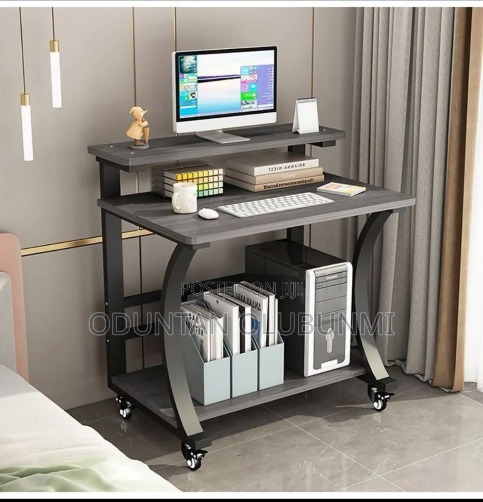 Computer Desk Desktop in Alimosho - Furniture, Oduntan Olubunmi | Jiji.ng