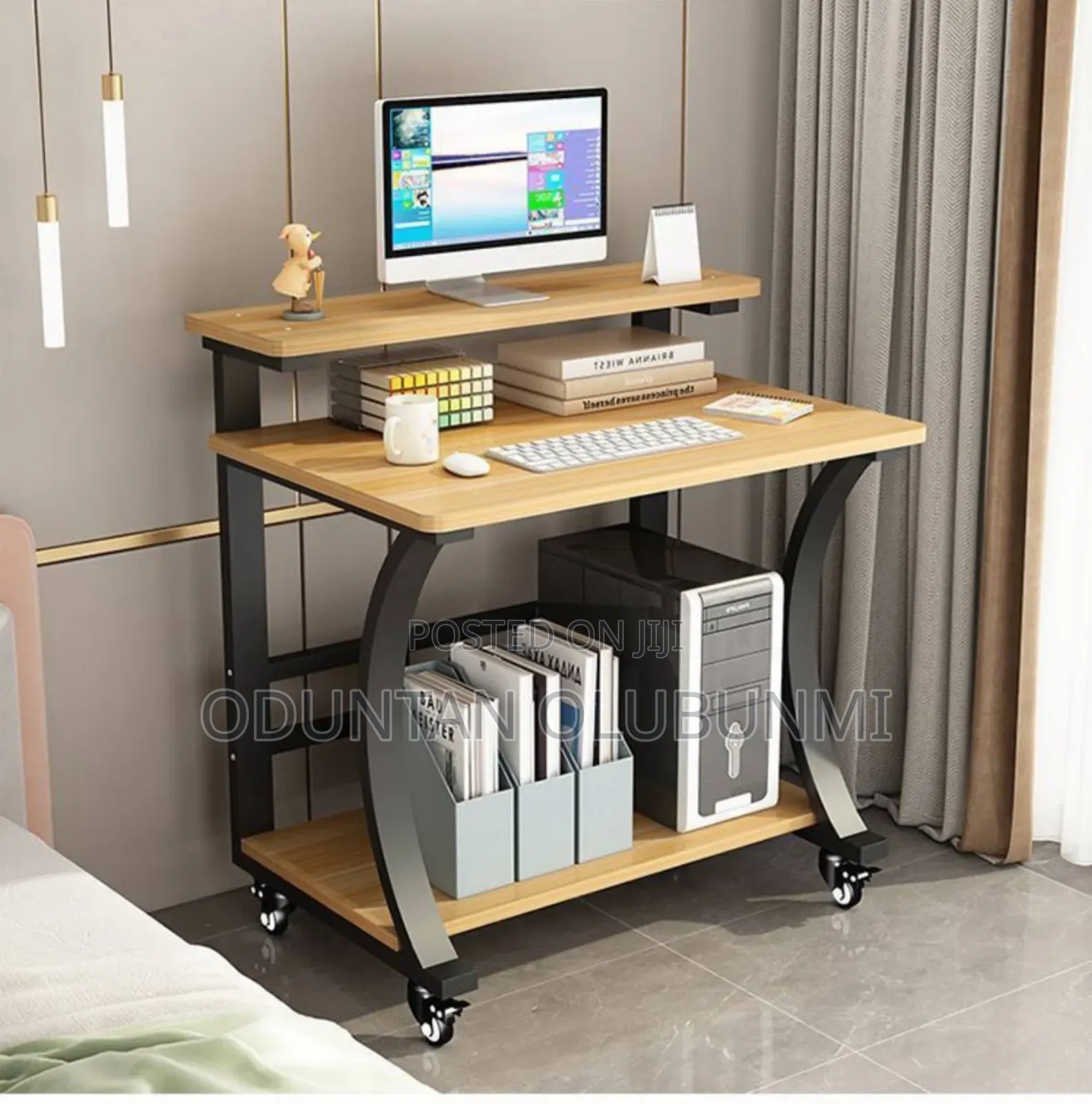 Computer Desk Desktop in Alimosho - Furniture, Oduntan Olubunmi | Jiji.ng