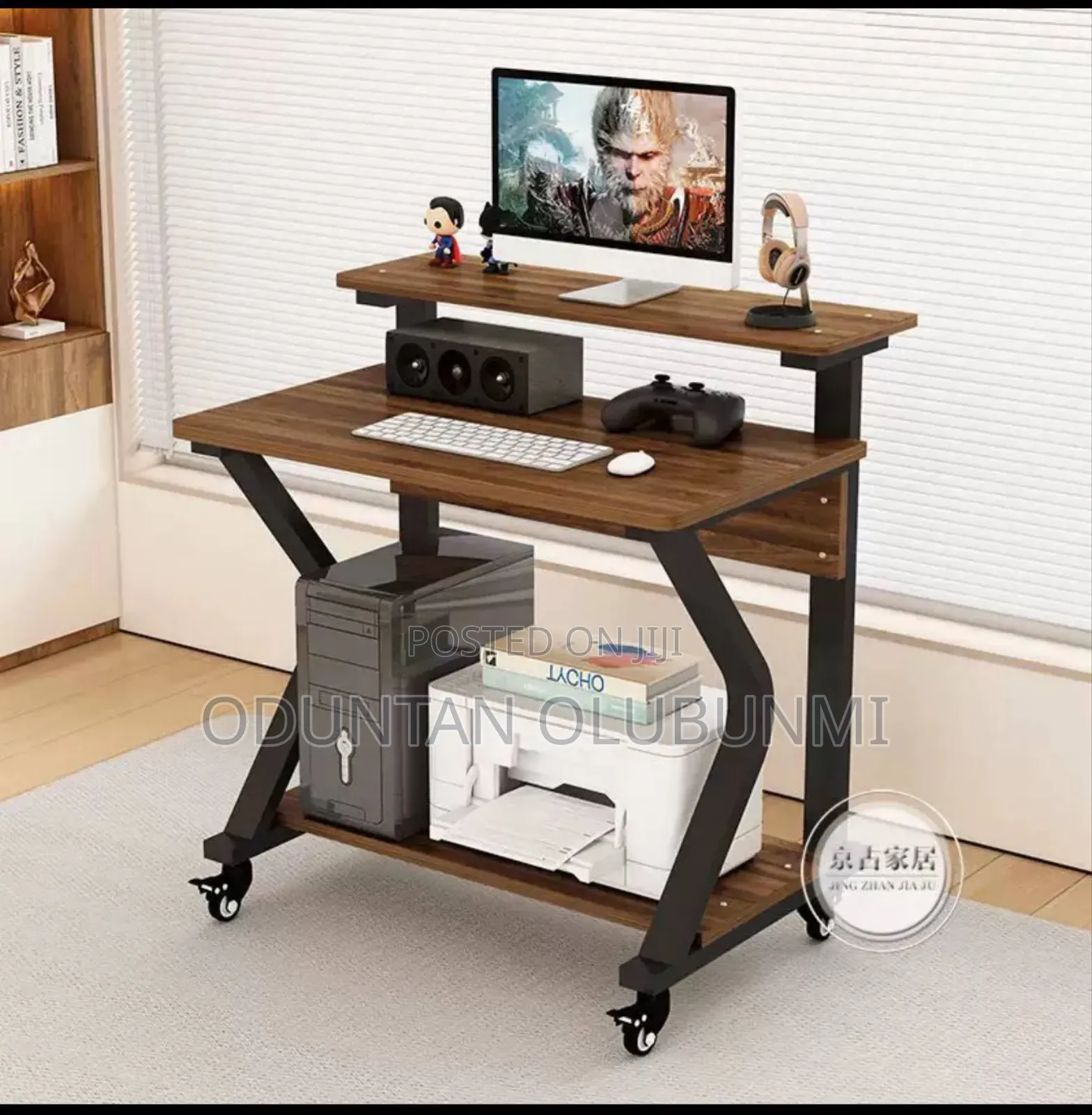 Computer Desk Desktop in Alimosho - Furniture, Oduntan Olubunmi | Jiji.ng
