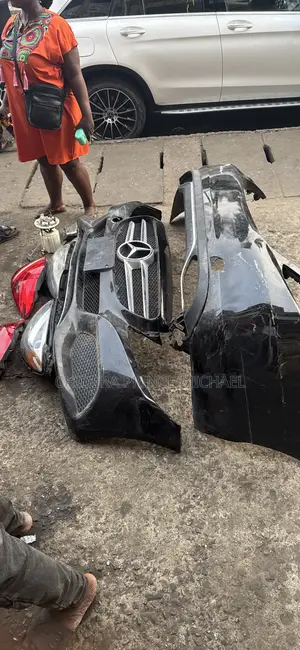 Complete Front and Back Light With Bumper for C300 W205 2015/16 Model ...