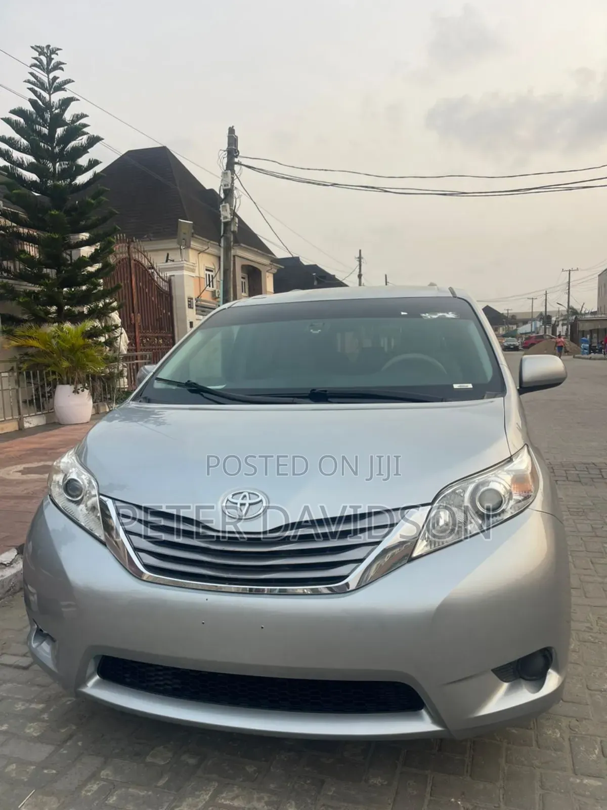 Toyota Sienna 2014 Gray in Amuwo-Odofin - Cars, Peter Davidson | Jiji.ng