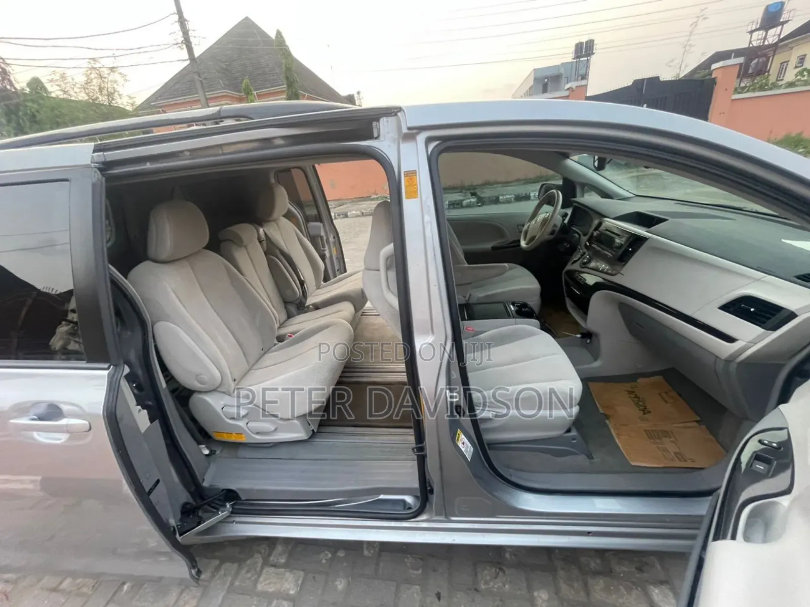 Toyota Sienna 2014 Gray in Amuwo-Odofin - Cars, Peter Davidson | Jiji.ng