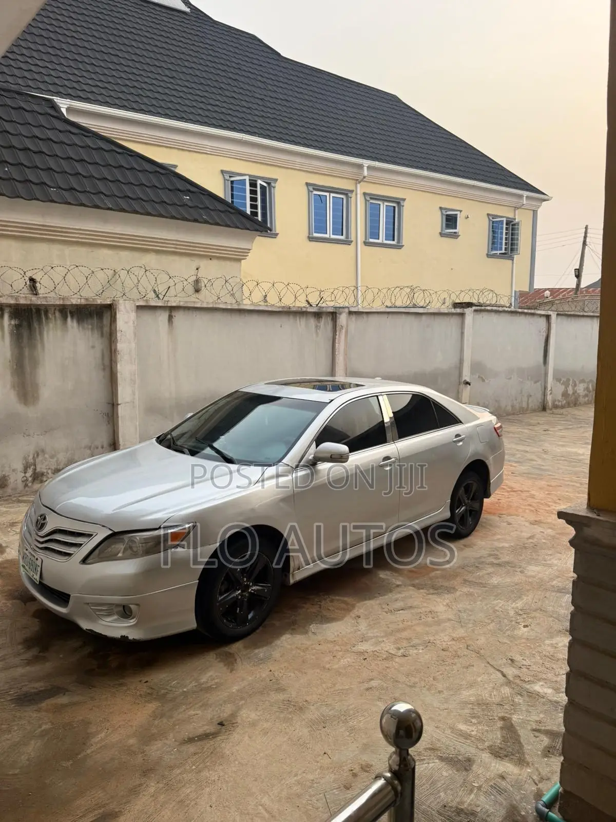 Toyota Camry XLE V6 4dr Sedan (3.5L 6cyl 6AM) 2010 Silver in Ibadan ...
