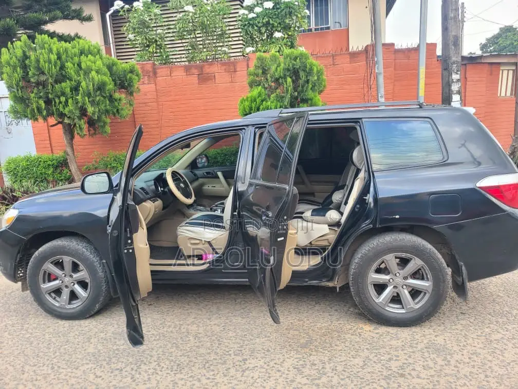 Toyota Highlander Sport 2008 Black in Yaba - Cars, Adeolu Oduola | Jiji.ng