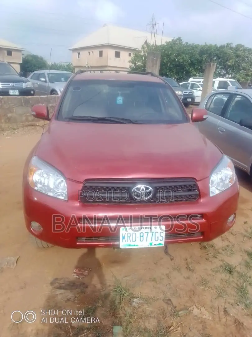 Toyota RAV4 2008 Red in Benin City - Cars, Banaautos Olawale | Jiji.ng