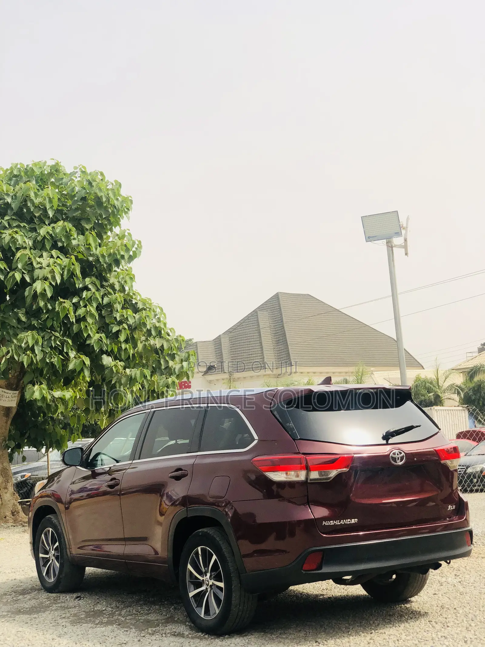 Toyota Highlander XLE 4x4 V6 (3.5L 6cyl 8A) 2017 Burgundy in Abuja (FCT ...