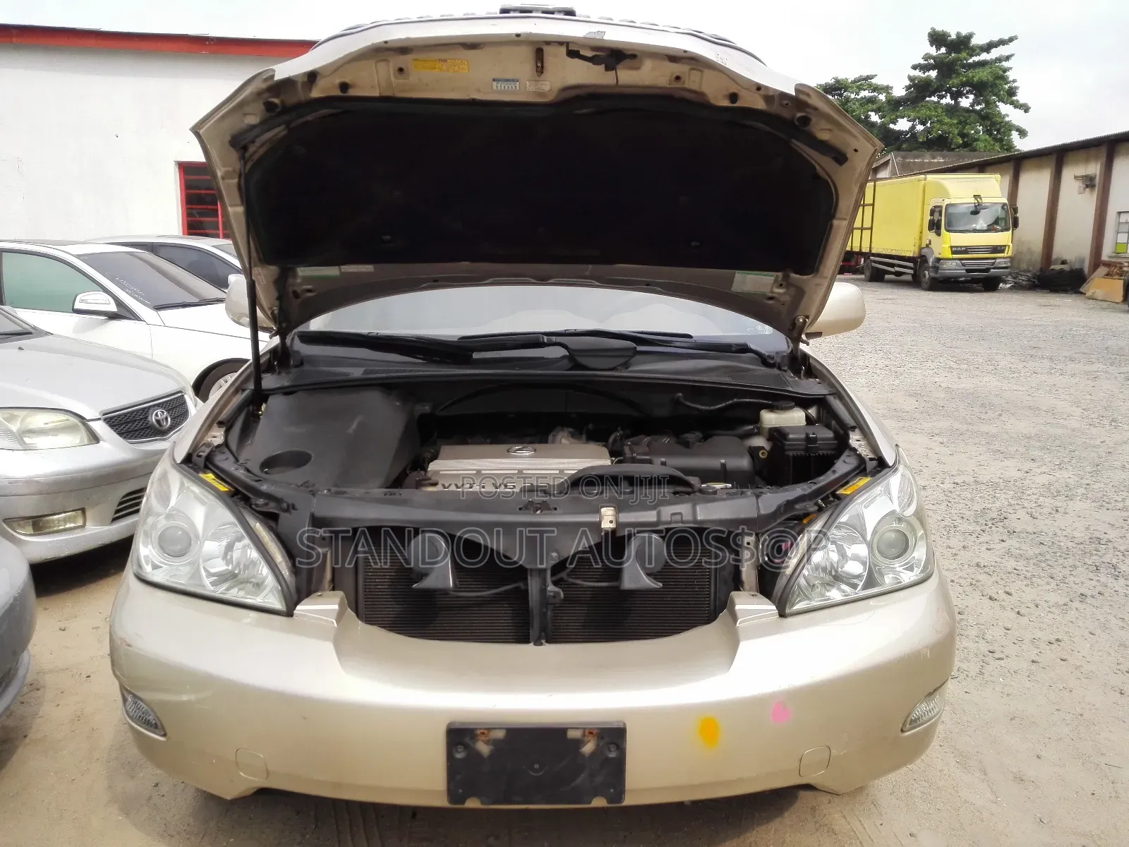 Lexus RX 330 2006 Gold in Mushin - Cars, Paul Allahmagani | Jiji.ng