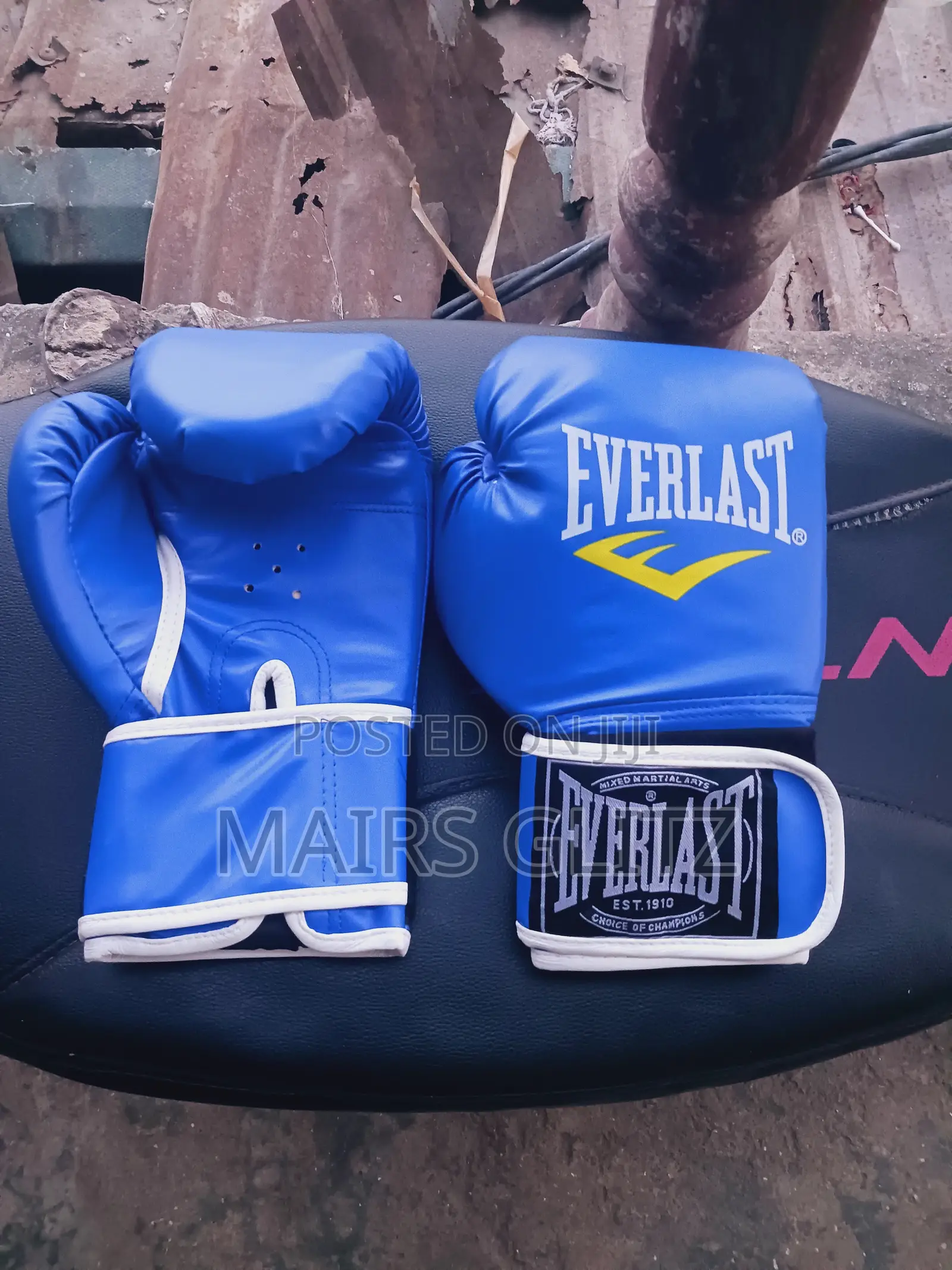 Blue Everlast Boxing Gloves in Surulere - Sports Equipment, Mairs Glitz ...