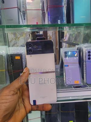 Samsung Galaxy Z Flip4 128 GB Black in Ikeja - Mobile Phones, Edu ...