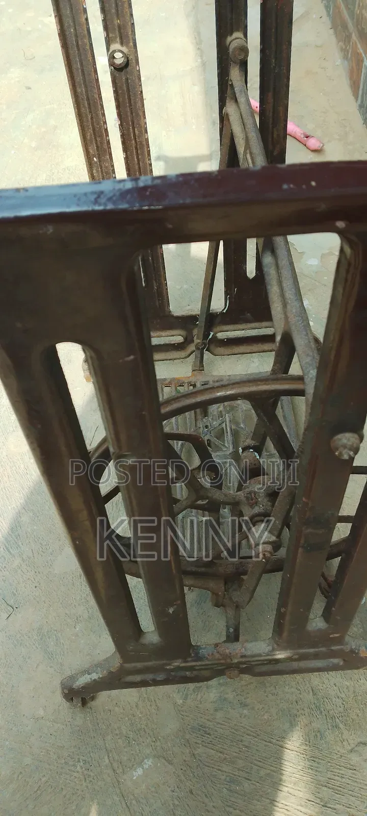 Singer Sewing Machine in Ado-Odo/Ota - Home Appliances, Kenny | Jiji.ng