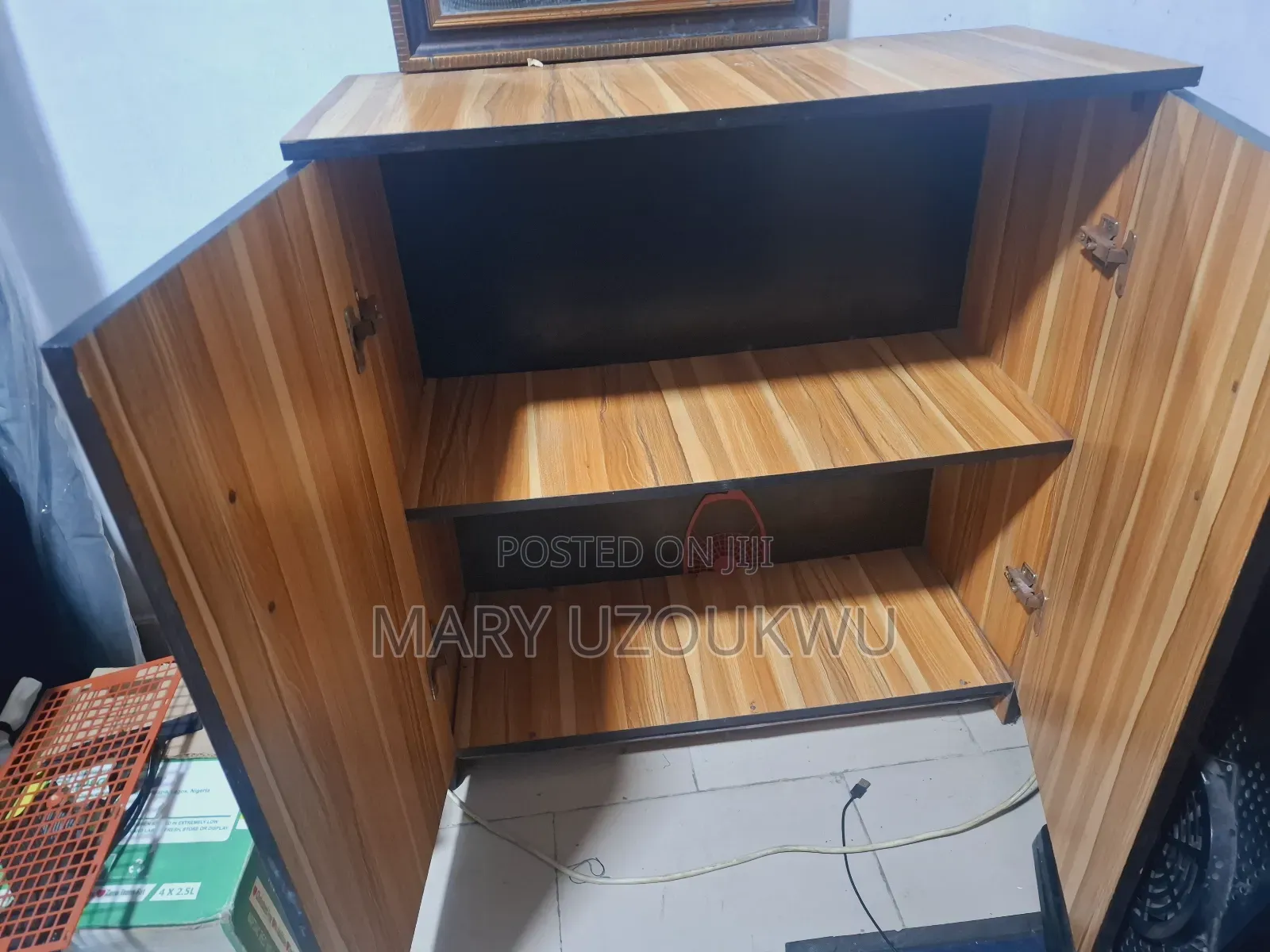 Kitchen Cabinet/ Mini Wardrobe in Yaba - Furniture, Mary Uzoukwu | Jiji.ng
