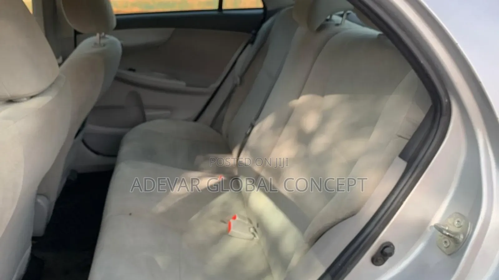 Toyota Corolla LE Special Edition 4dr Sedan (1.8L 4cyl 4A) 2013 Silver ...