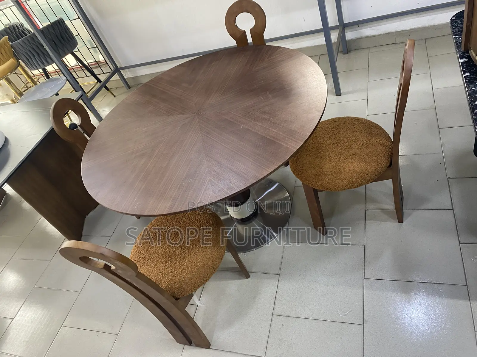 High Quality Restaurant in Central Business District - Furniture ...