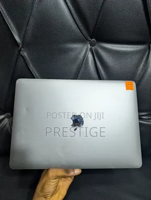 Laptop Apple MacBook Pro 2020 32GB Intel Core i7 SSD 512GB in Ikeja ...