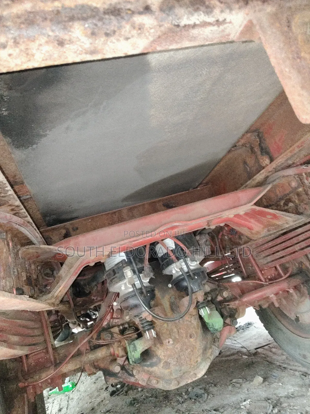 Mercedes Benz 10 Bolts 6tyres Container Body Truck 2000 Red for Sale in ...