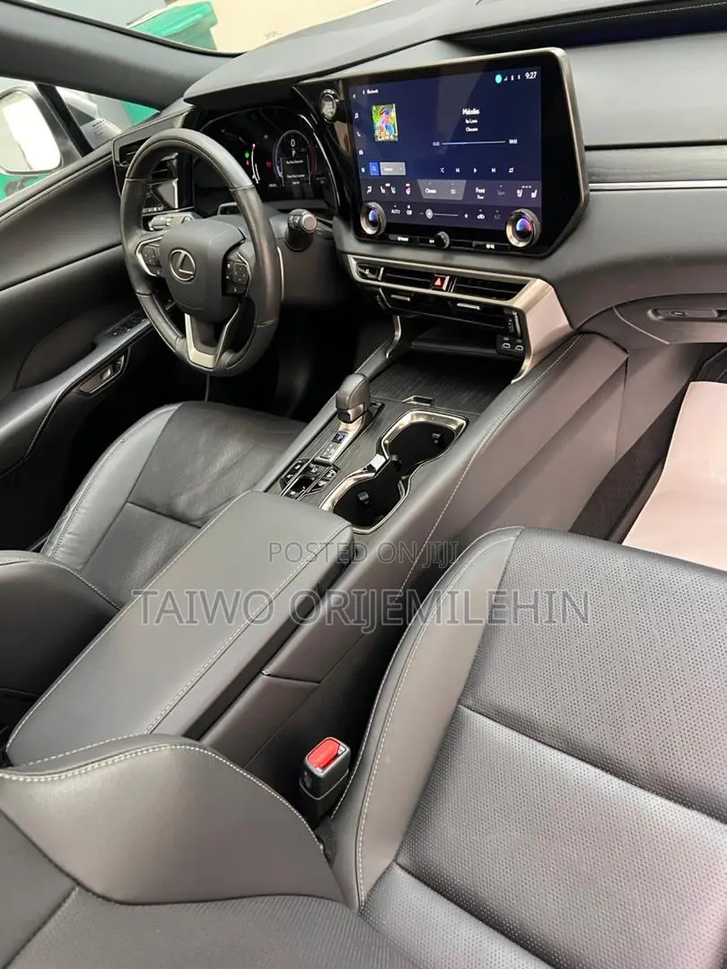 Lexus RX 350 2023 Silver in Alimosho - Cars, Taiwo Orijemilehin | Jiji.ng