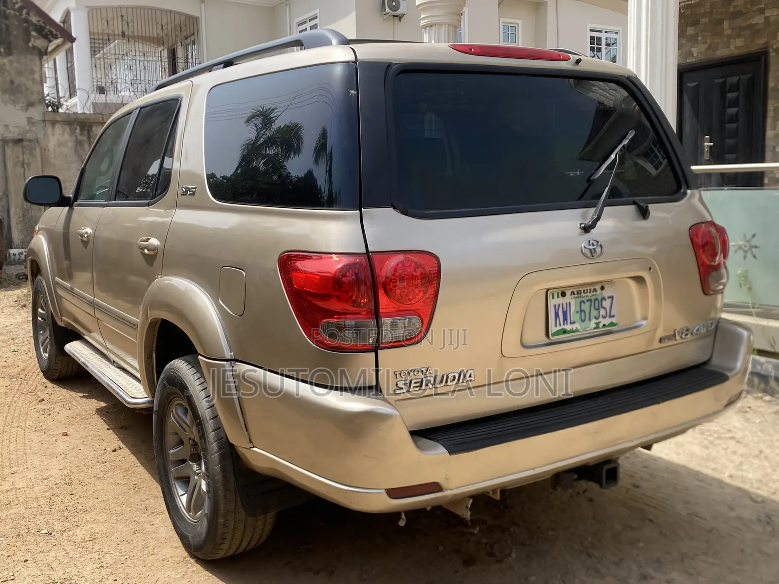 Toyota Sequoia SR5 4dr SUV 4WD (4.7L 8cyl 5A) 2005 Gold in Galadimawa ...