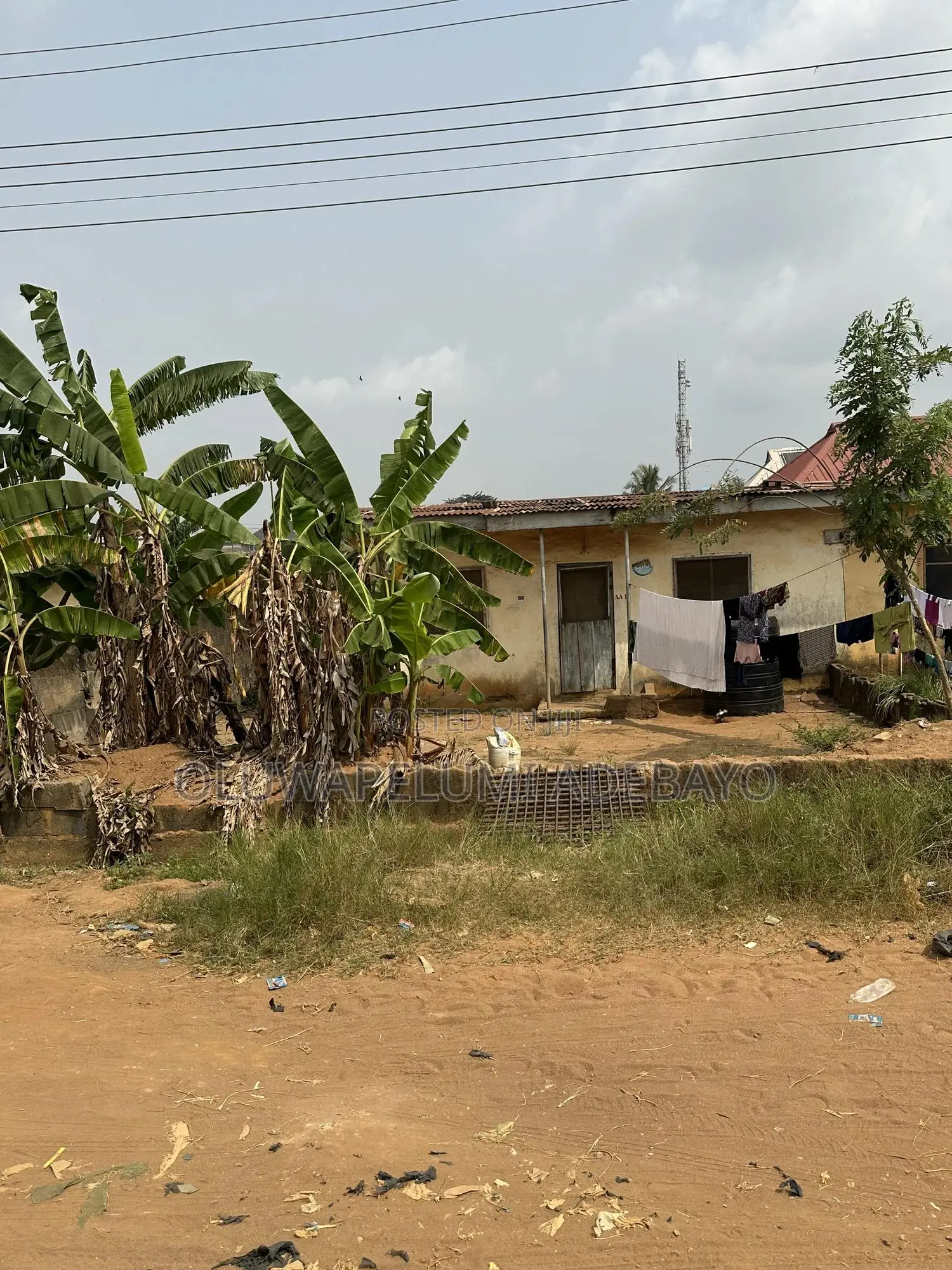 6bedrooms and Parlour Ready for Sale Sitting on Half Plot of Land in ...