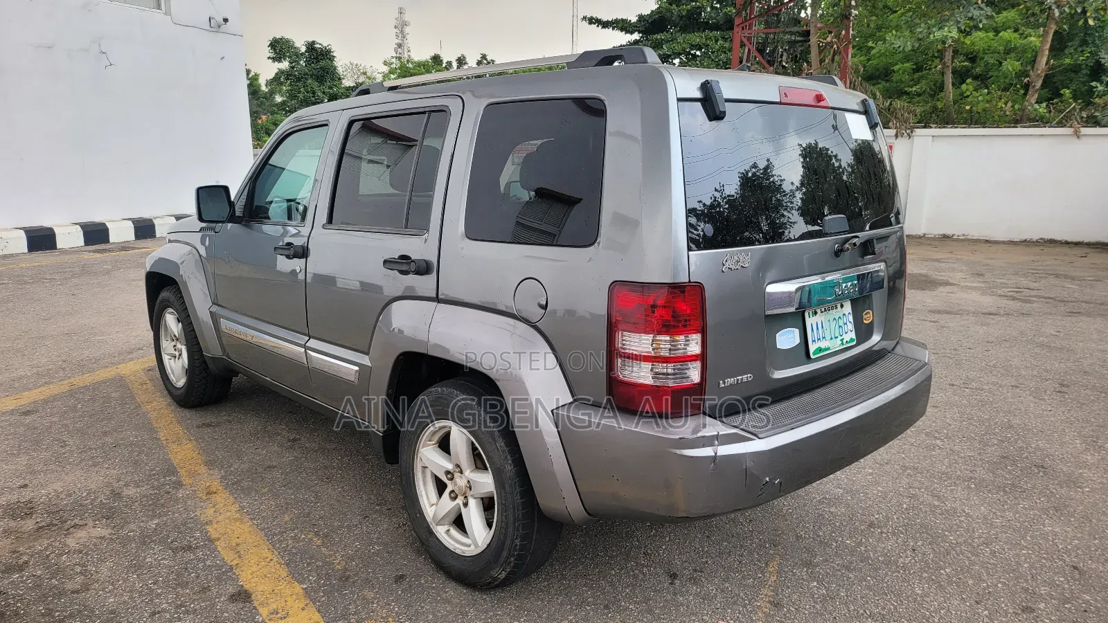 Jeep Liberty 2012 Gray in Ikeja - Cars, A E G Automobile | Jiji.ng