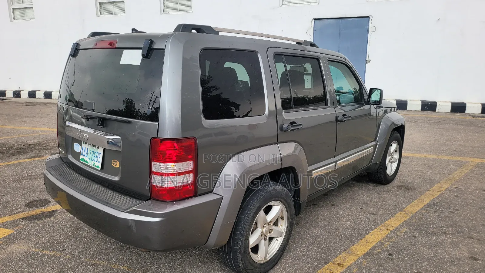 Jeep Liberty 2012 Gray in Ikeja - Cars, A E G Automobile | Jiji.ng