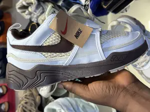 Nike X Travis Scott Zoom Field Jaxx Sneakers in Owerri - Shoes, Dexter ...