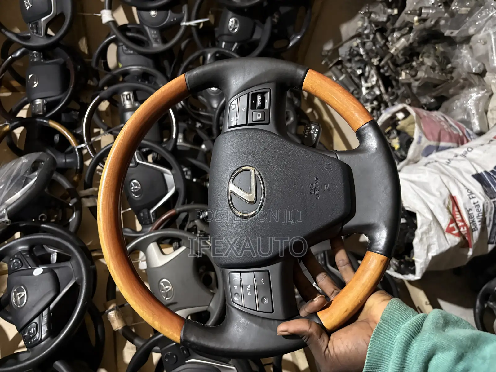 Complete Steering Wheel Rx 350/ 2010 Model in Mushin - Vehicle Parts ...