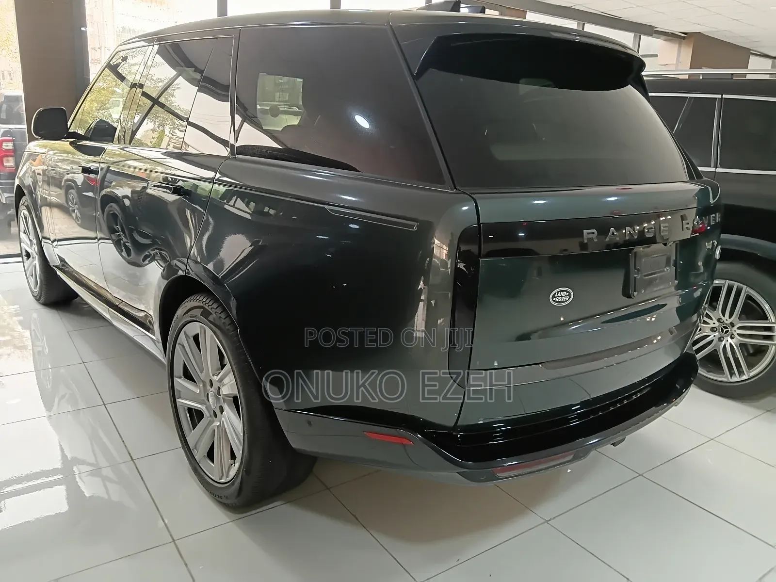 Land Rover Range Rover Vogue 2022 Blue in Central Business District ...