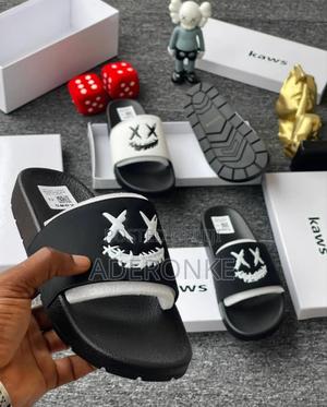 Designer Men Slide Available in Different Sizes, Type and Patterns in ...