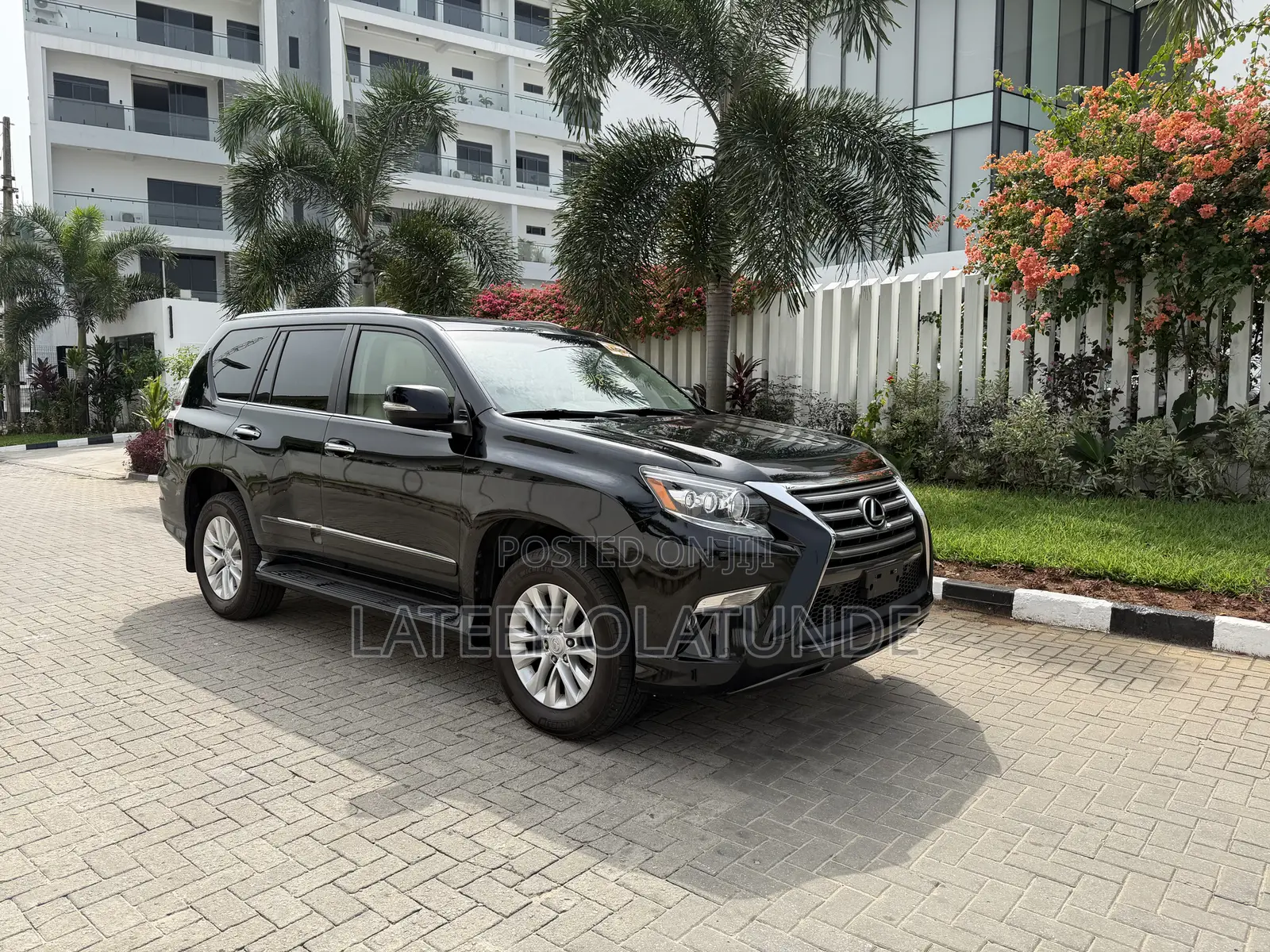 Lexus GX 460 Base 2014 Black in Ikoyi - Cars, Lateef Olatunde | Jiji.ng