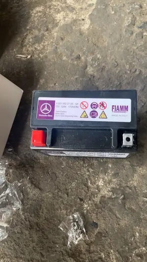 Auxiliary Battery for GLK 350 in Mushin - Vehicle Parts & Accessories ...