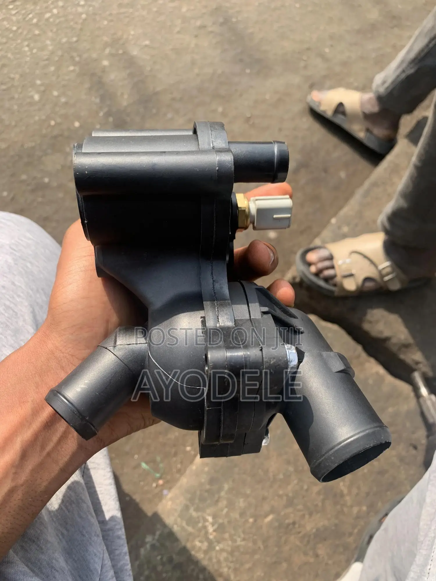 Ford Explorer Thermostats Azul 2007 in Surulere - Vehicle Parts ...