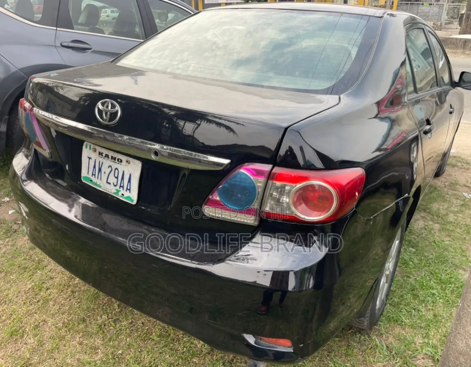 Toyota Corolla LE 4dr Sedan (1.8L 4cyl 4A) 2010 Matt Black in Port ...