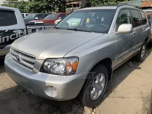 Toyota Highlander 2005 Silver in Apapa - Cars, Anyi Best | Jiji.ng