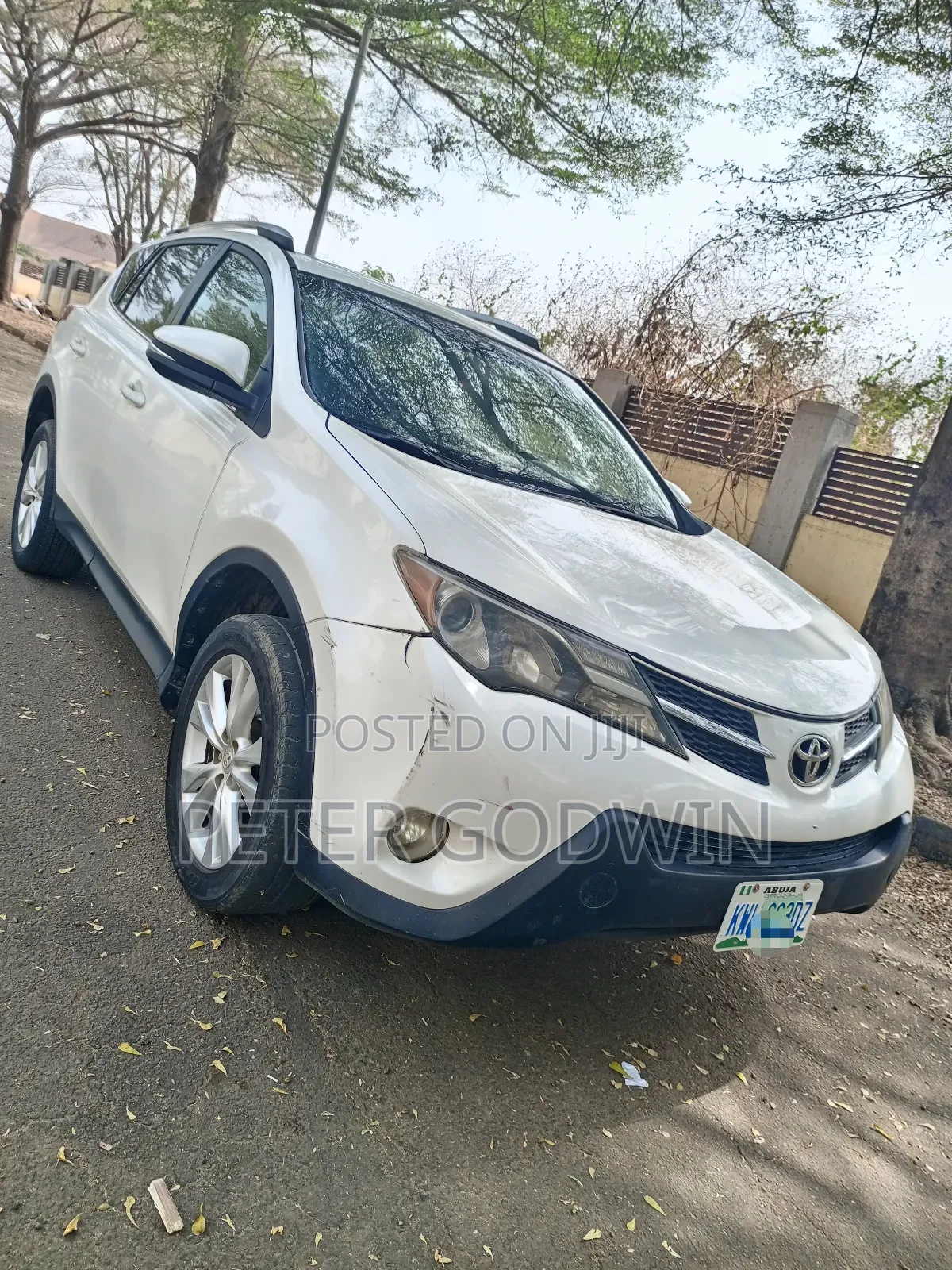 Toyota RAV4 2014 White in Asokoro - Cars, Peter Godwin | Jiji.ng