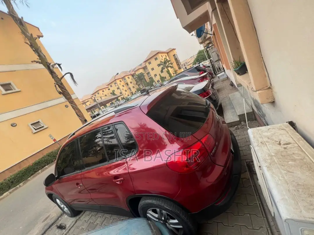 Volkswagen Tiguan 2015 Red in Kubwa - Cars, Isa Bashir | Jiji.ng