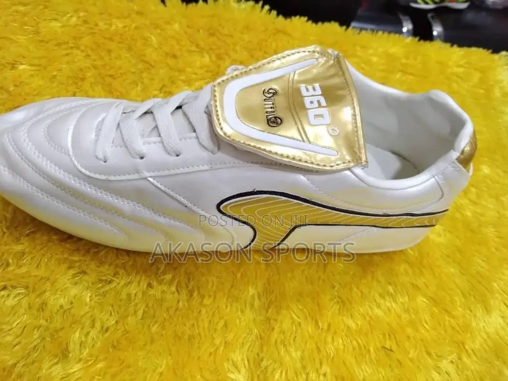 Standard Football Boot in Yaba - Shoes, Akason Sports Ltd | Jiji.ng