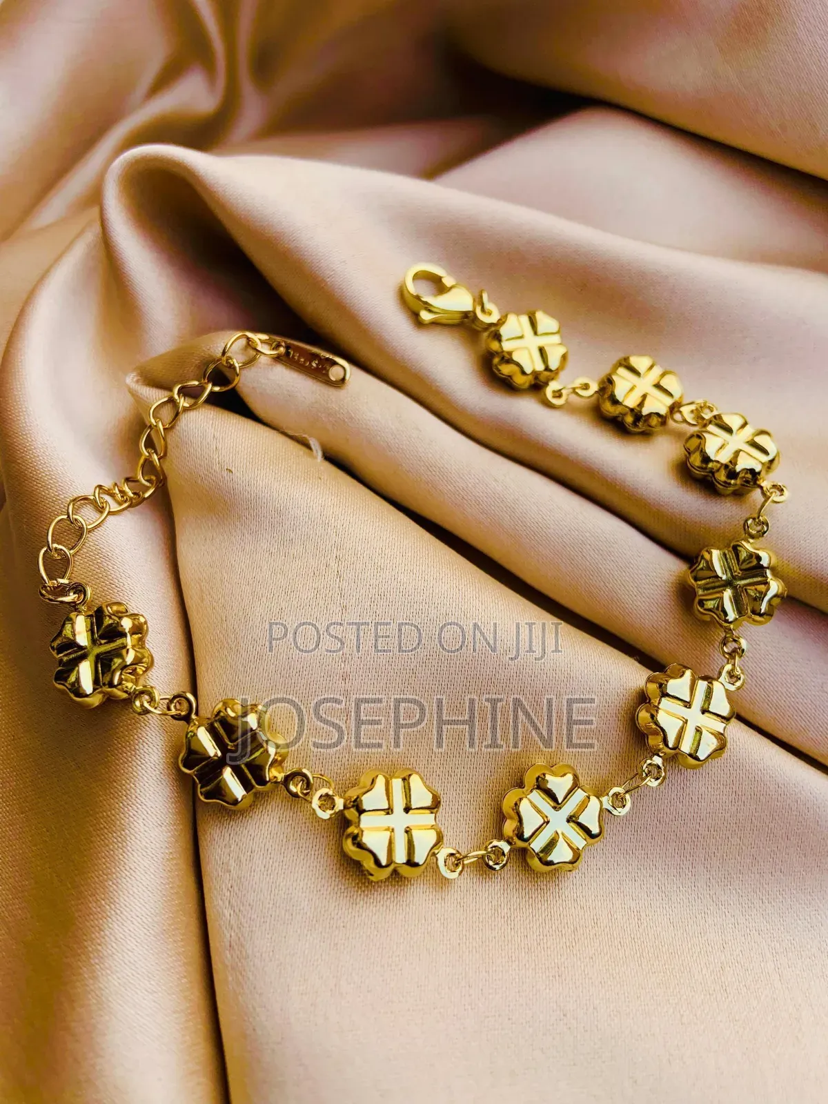 Hand Chain for Ladies in Ojo - Jewelry, Josephine Igbuan | Jiji.ng
