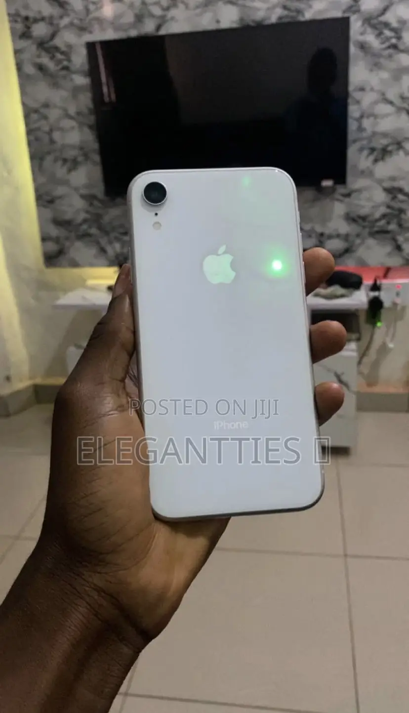 Apple iPhone XR 64 GB White in Kwara State - Mobile Phones, Folorunsho ...