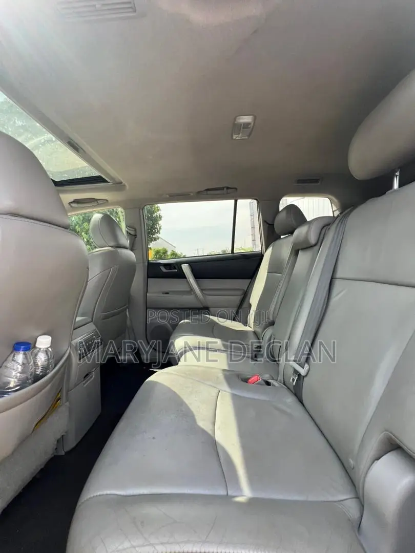Toyota Highlander SE 3.5L 4WD 2013 Silver in Gwarinpa - Cars, Maryjane ...