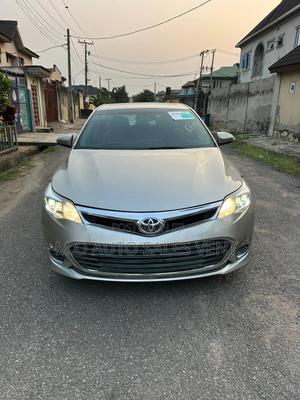 Toyota Avalon Limited Sedan FWD (3.5L 6cyl 6A) 2013 Gold in Abule Egba ...