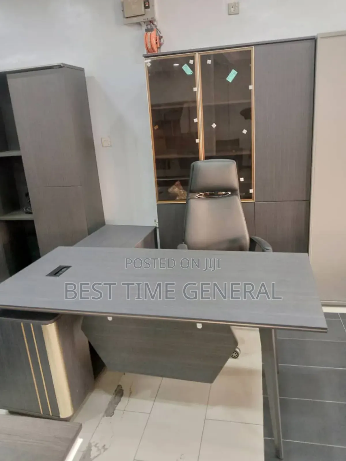 Exclusive Luxury Sets of Executive Office Table in Ojo - Furniture ...