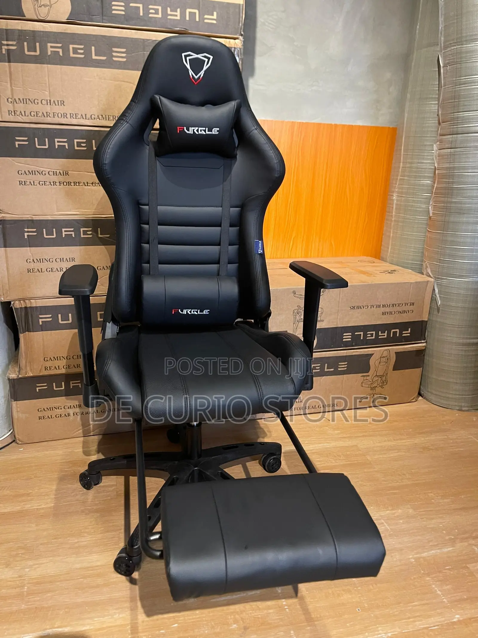 Ergonomic Gaming Seats Comes With a Leg Rest and Adjustable Arm Rest in ...