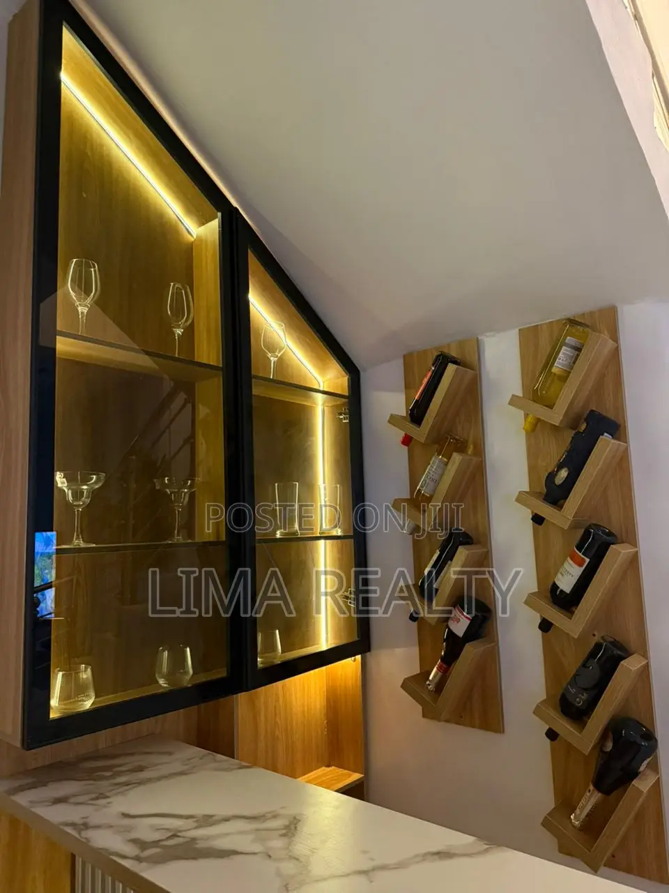 Dream Home-4 Bed Self Compound With Bathtub for Party and Normal Stay ...