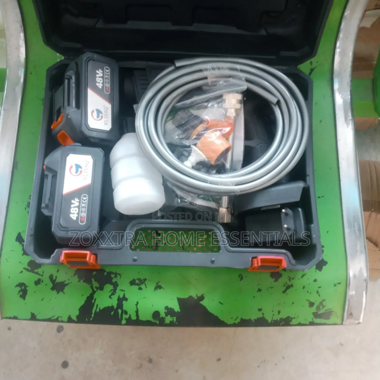 Pressure Washer With 2 Batteries 48 Volts in Ojo - Vehicle Parts ...