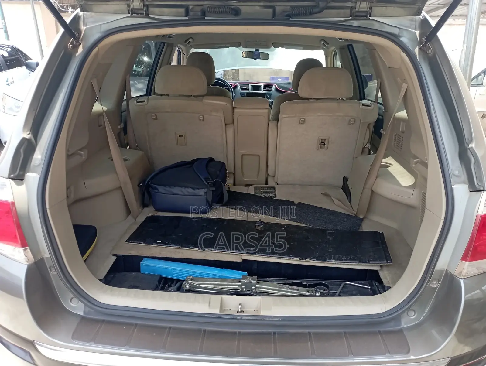 Toyota Highlander 2012 Green in Ibadan - Cars, Car Marketplace | Jiji.ng