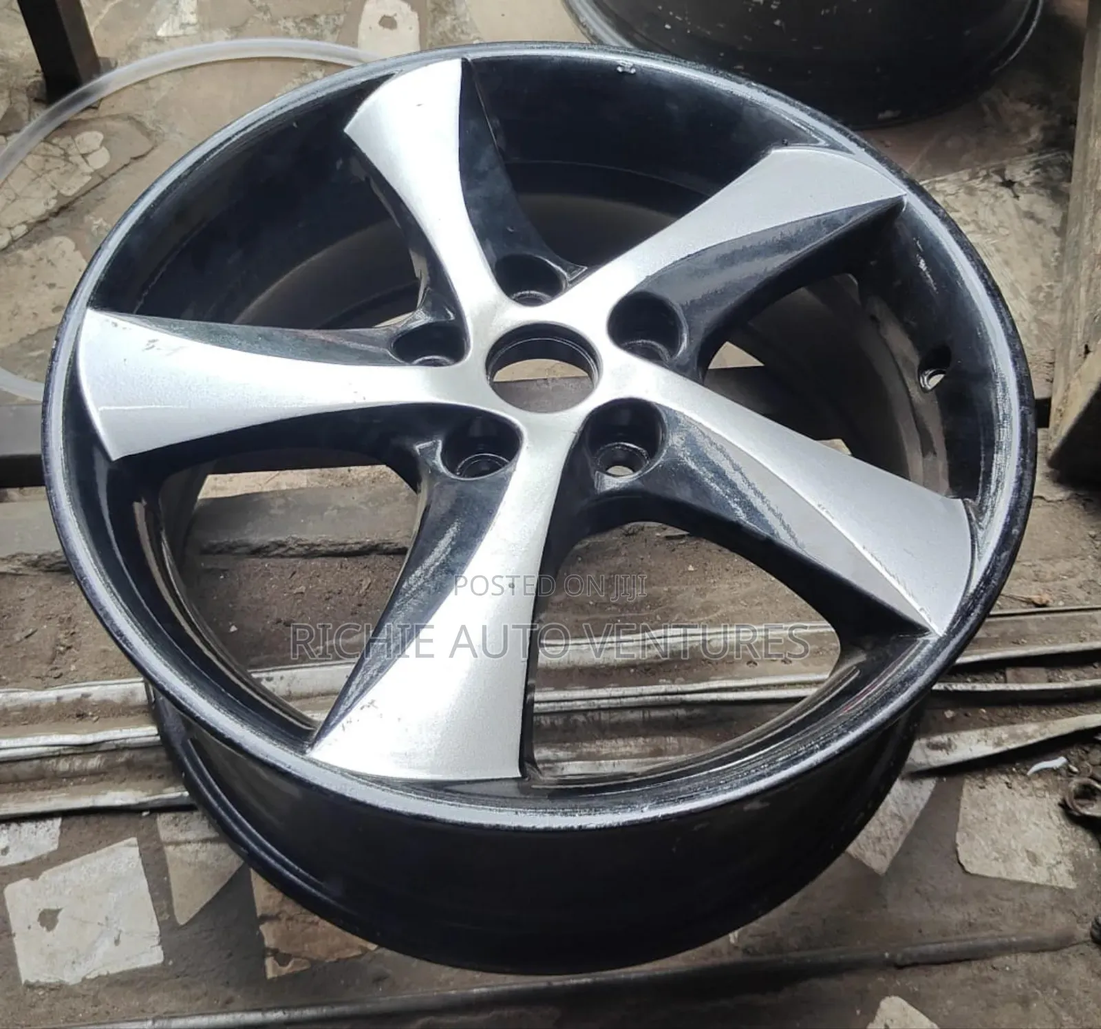 17inch Alloyed Rim.Black And Silver. in Mushin - Vehicle Parts ...