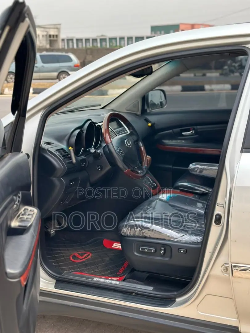 Lexus RX 330 2006 Silver in Owerri - Cars, Doro Autos | Jiji.ng
